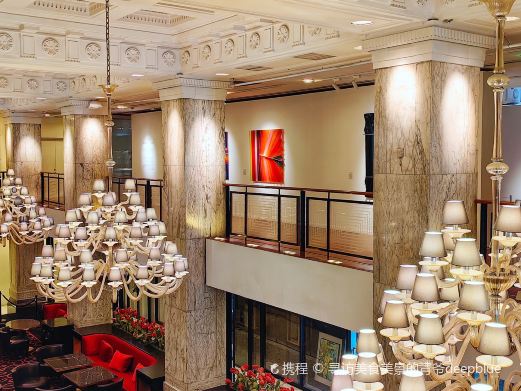 Shanghai Jiu Shi Art Museum - Art Exhibitions and Collections
